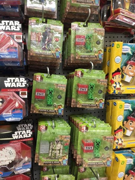 [DOLLARAMA ] Dollarama Minecraft Figures $4 - RedFlagDeals.com Forums