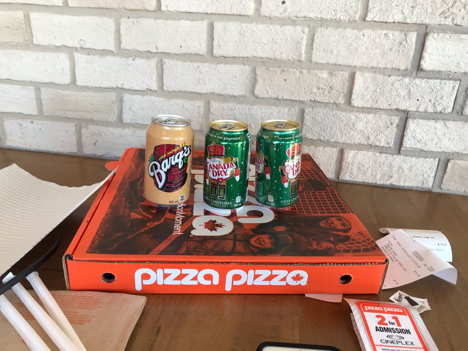 [Pizza Pizza] Large 3-Topping Pizza + 3 Drinks + 2-for-1 Cineplex Movie ...