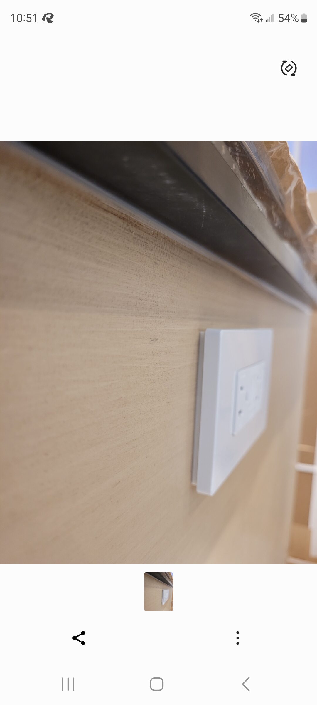 How many electrical outlets do you need for a kitchen island by code ...
