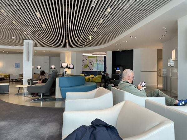Air France Lounge at Charles de Gaulle airport - RedFlagDeals.com Forums