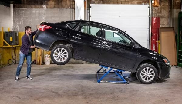 [Princess Auto] 7,000 lb Portable Tilting Vehicle Lift @ $679.96 was ...