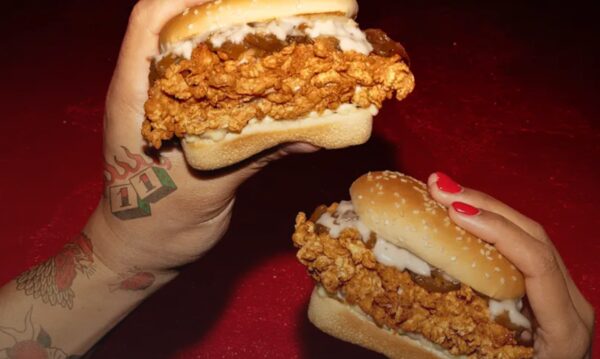 [KFC] 2 crispy sliders (Matty Melt, Original or Spicy) for $6 ...
